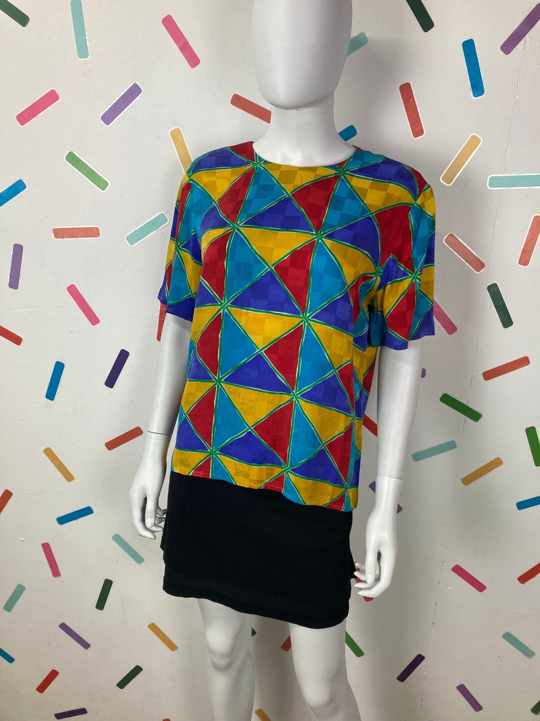 1980s True Vintage Harlequin Design Short Sleeve Top With Button Back ...