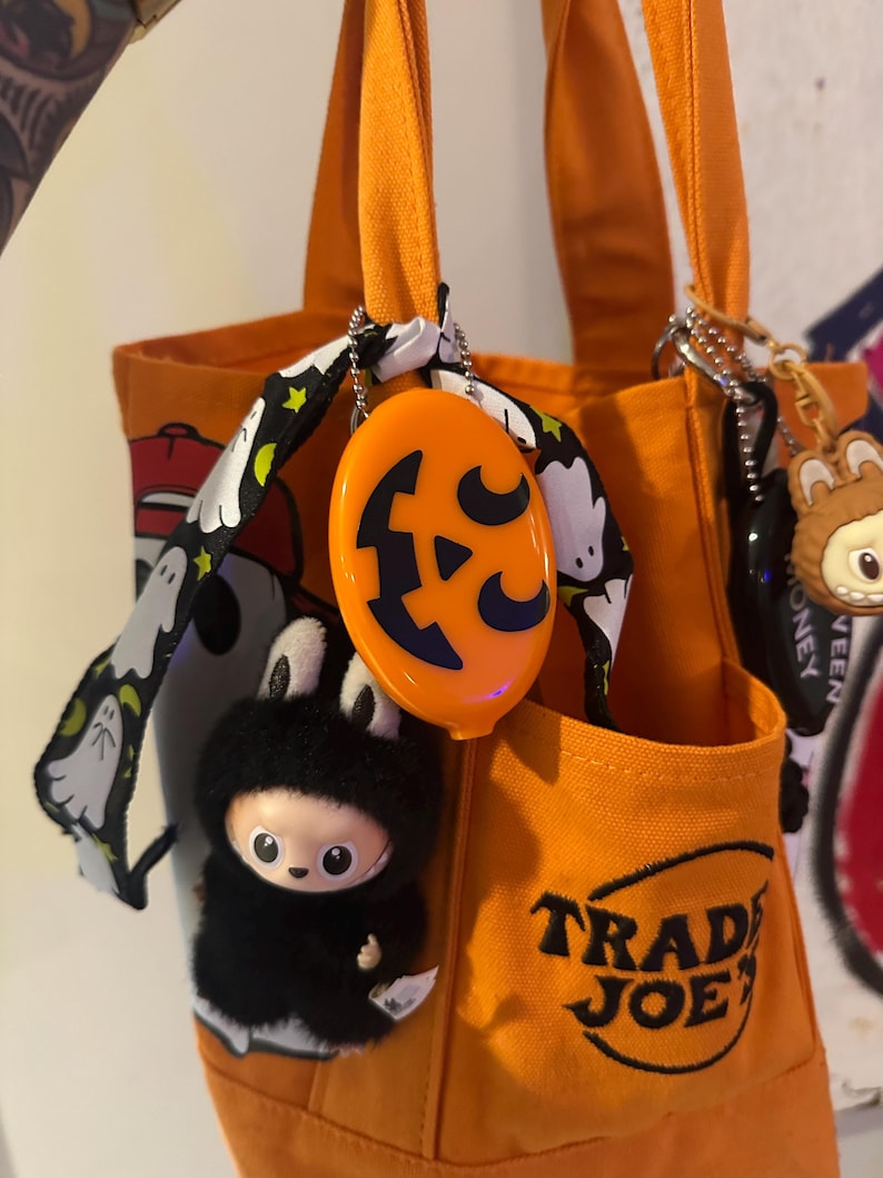 Vintage Pumpkin Squeeze Coin Purse: Halloween Keychain Bag Charm - Etsy