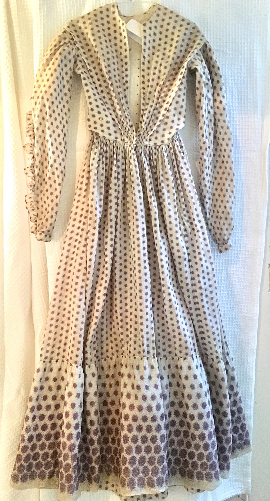 Antique Early Victorian muslin dress from 1840 | Etsy