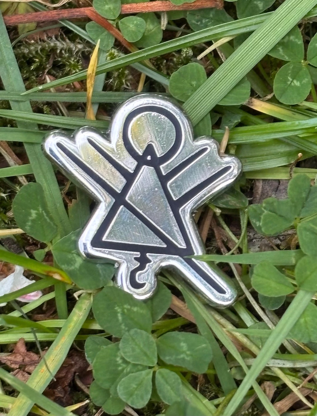 Yellowjackets Pit Girl Wilderness Symbol Hard Enamel Lapel Pin Badge - Etsy