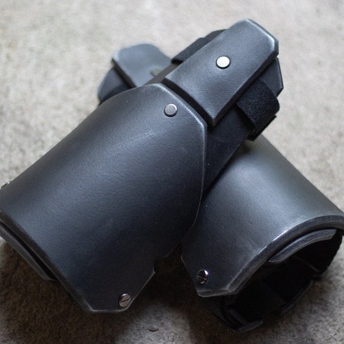 Tactical Gauntlet / Bracer Vanguard Enforcer PAIR - Etsy