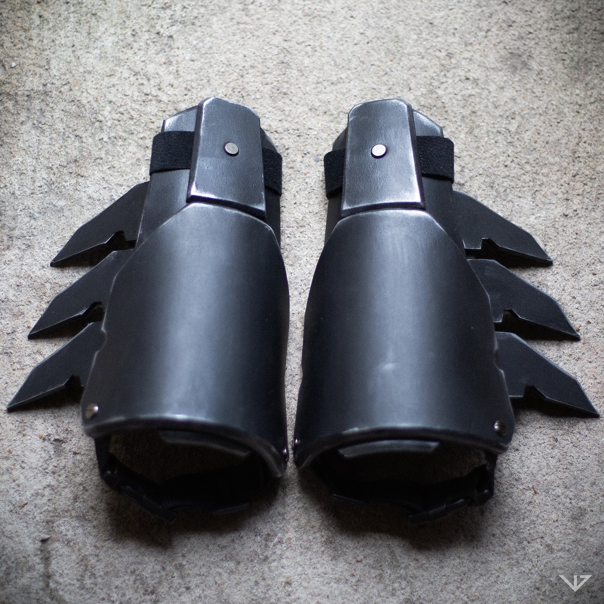 Tactical Gauntlet / Bracer Vanguard Enforcer PAIR - Etsy