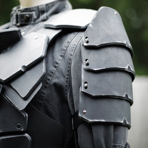 Vanguard Komodo Shoulder / Bicep Armor (pair) - Etsy