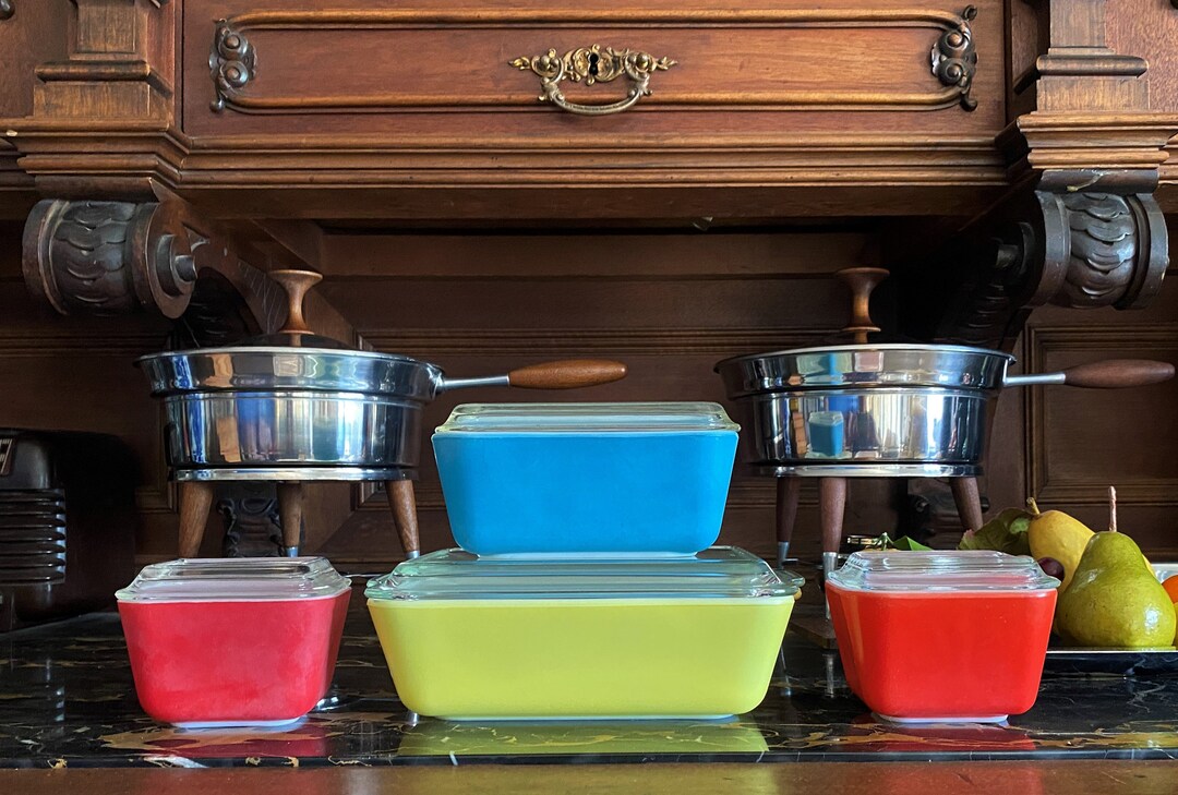 Vibrant Pyrex Primary Colors 8pc Refrigerator Canister Set Made in USA ...