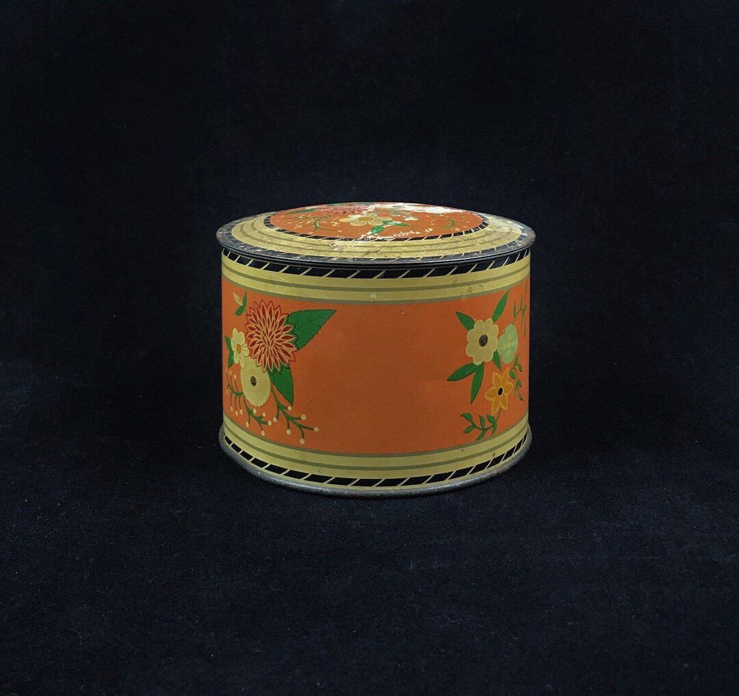 RICHARD HUDNUT Yanky Clover Dusting Powder Tin Circa 1930s, Vintage ...
