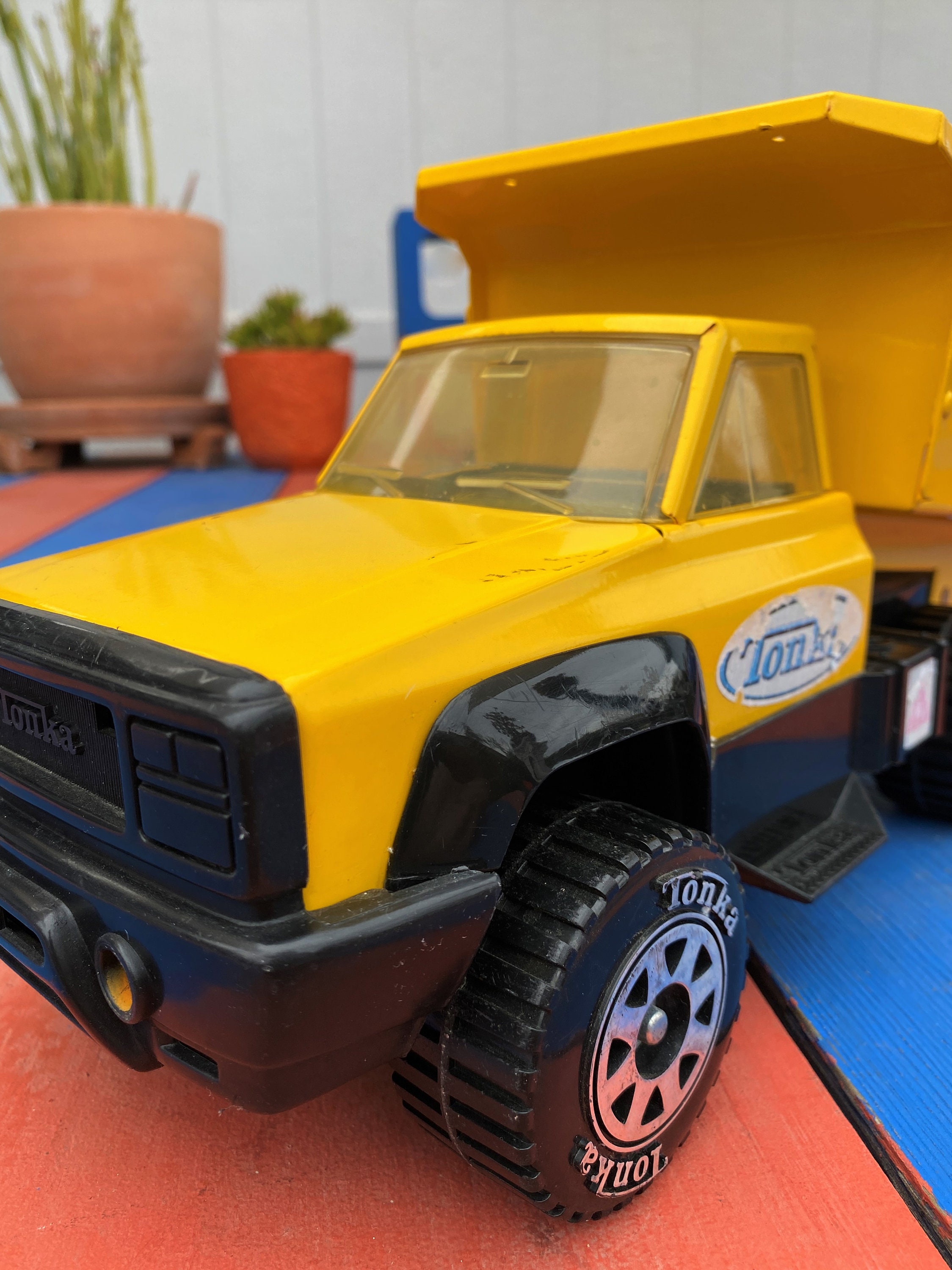 HASBRO Inc. 2001 TONKA Dump Truck Collectors Tonka Truck - Etsy