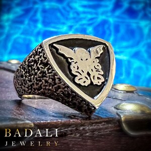 Cthulhu Crest Ring, HP Lovecraft's Call of Cthulhu Inspired Jewelry ...