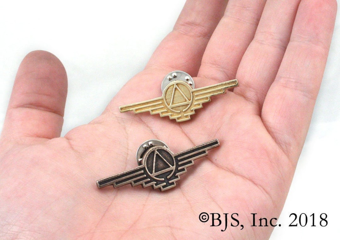 Gold Society Pin, Officially Licensed Red Rising Jewelry With Pierce ...