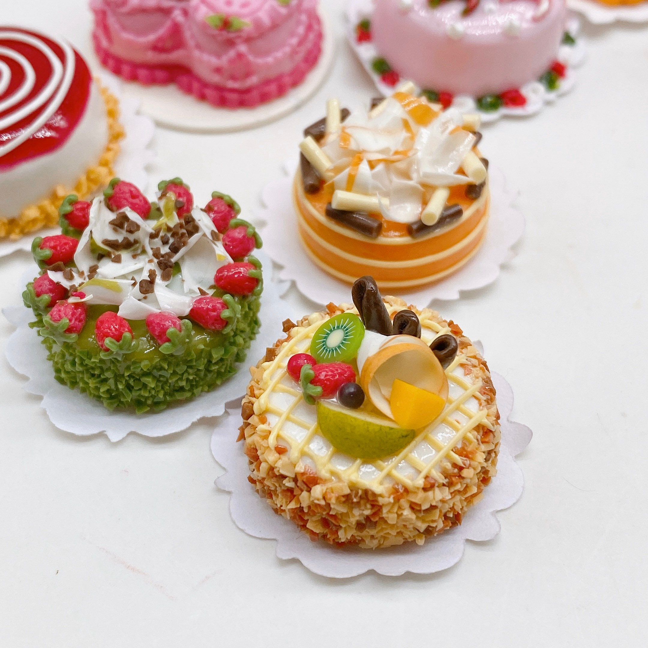 3 Pieces Miniature Royal Cake Miniature Fake Cake Dollhouse - Etsy