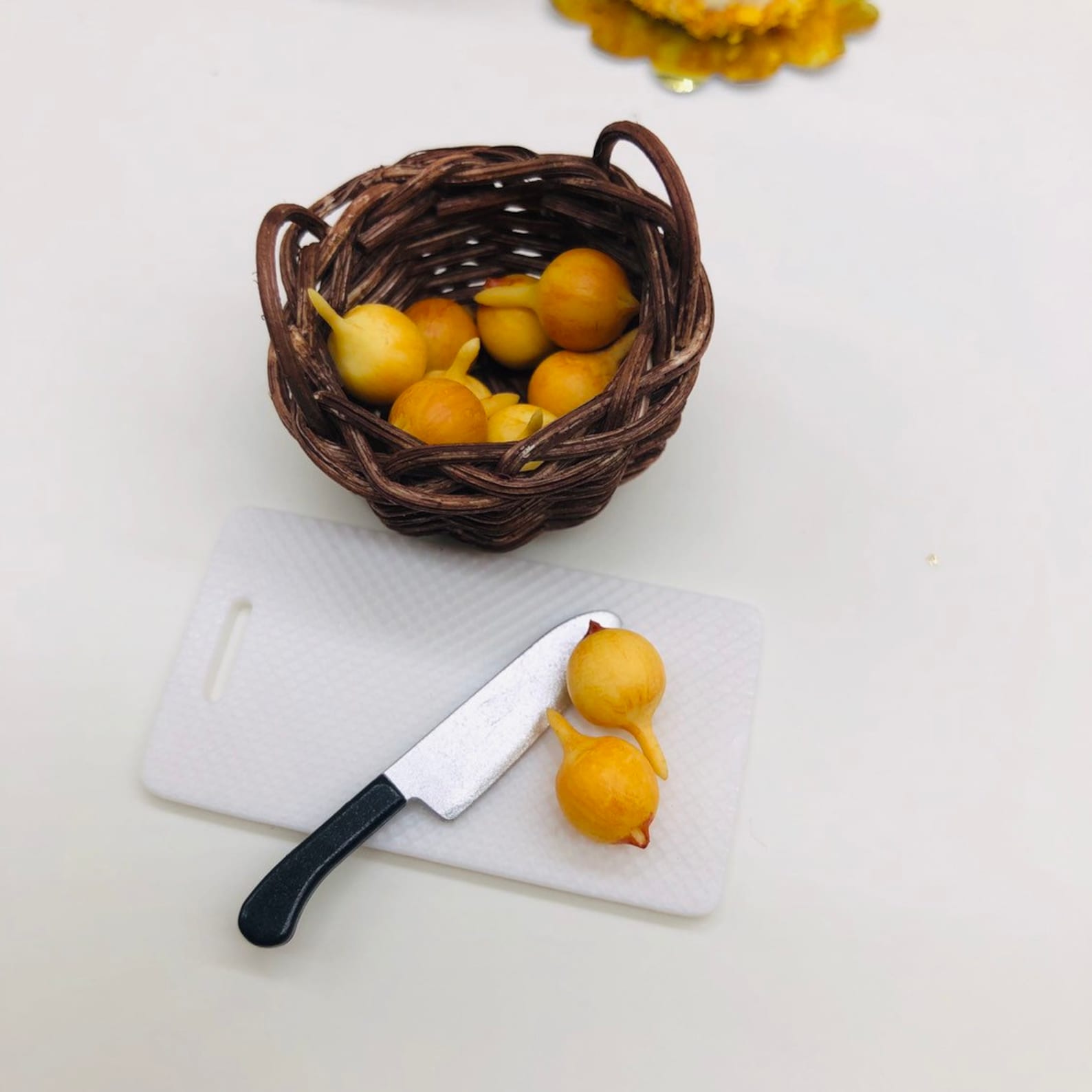 10 pieces Miniature Onion Dollhouse Kitchen Accessories | Etsy