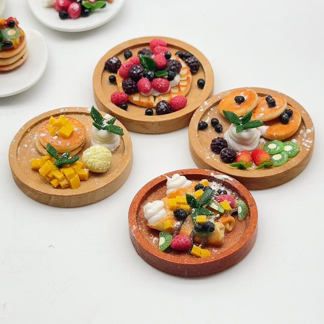 Miniature Pancake Clay Food: Dollhouse Wooden Tray (4 Pieces) - Etsy