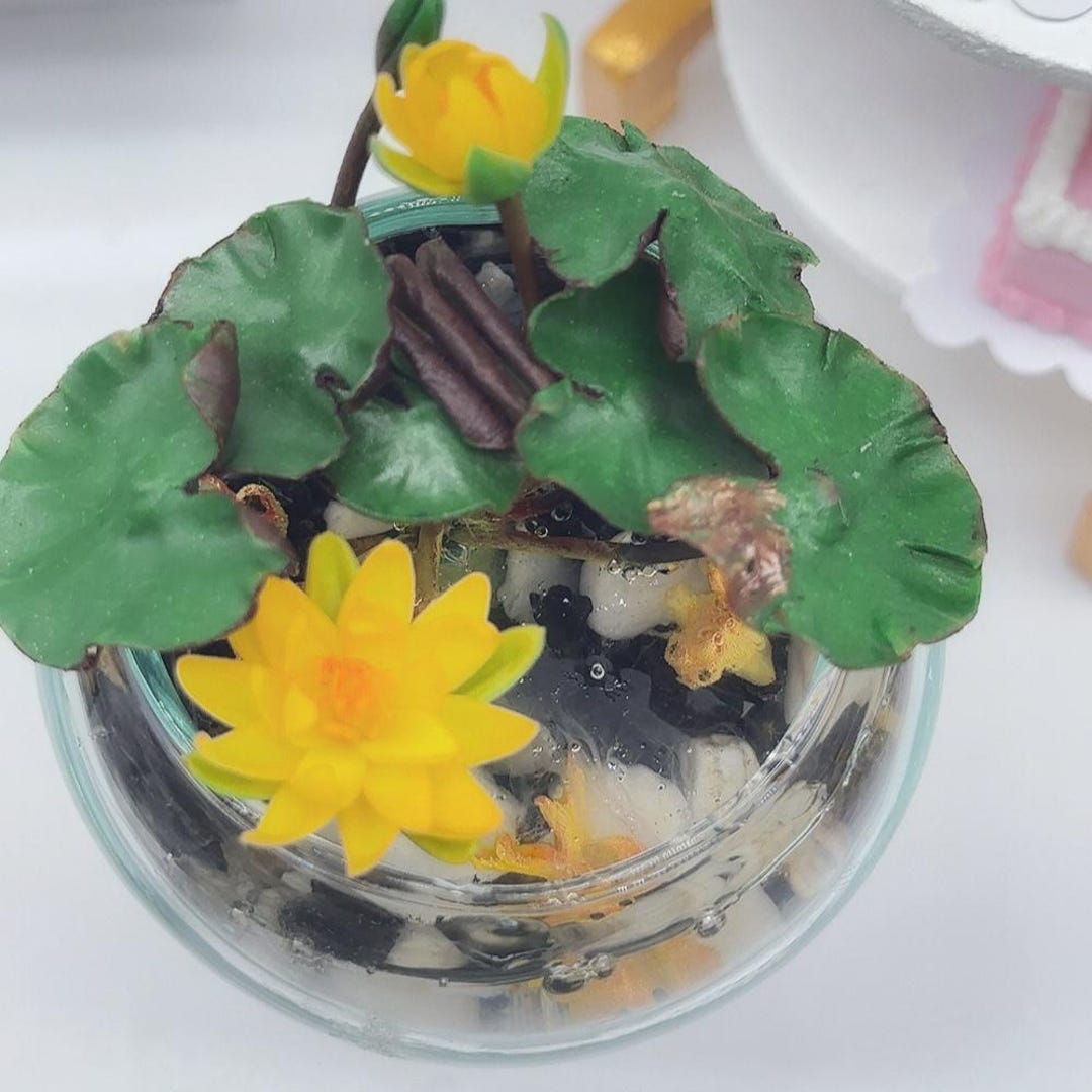 Miniature Goldfish and Lotus in Bowl , Miniature Fake Fish, Beautiful ...