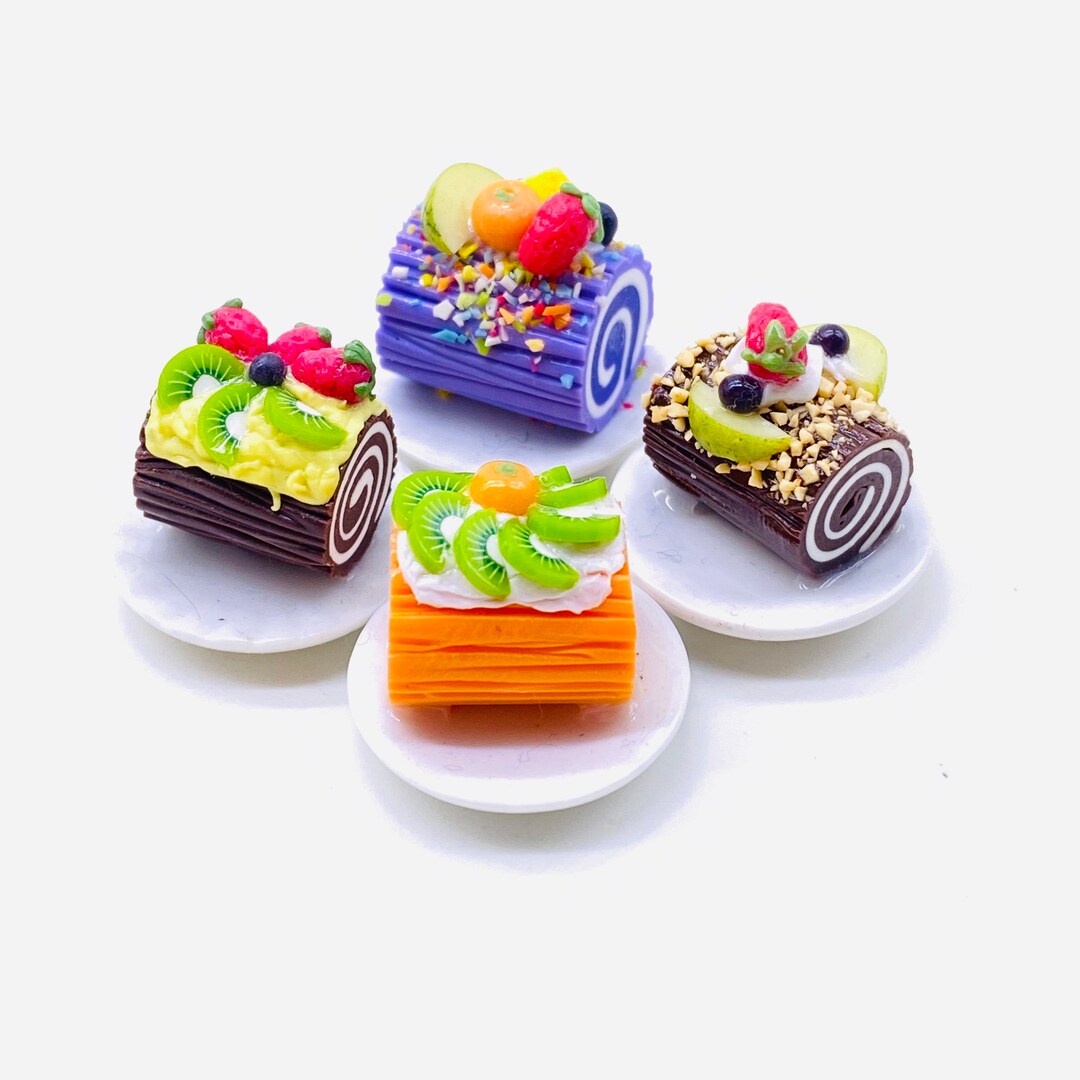 4 Pieces Miniature Sweet Roll Cake, Miniature Fruit Cake,miniature ...