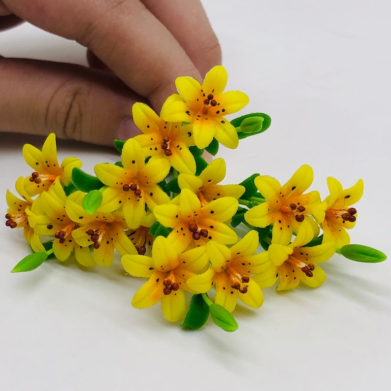 5 Pieces Miniature Lily Flower Miniature Garden Dollhouse - Etsy