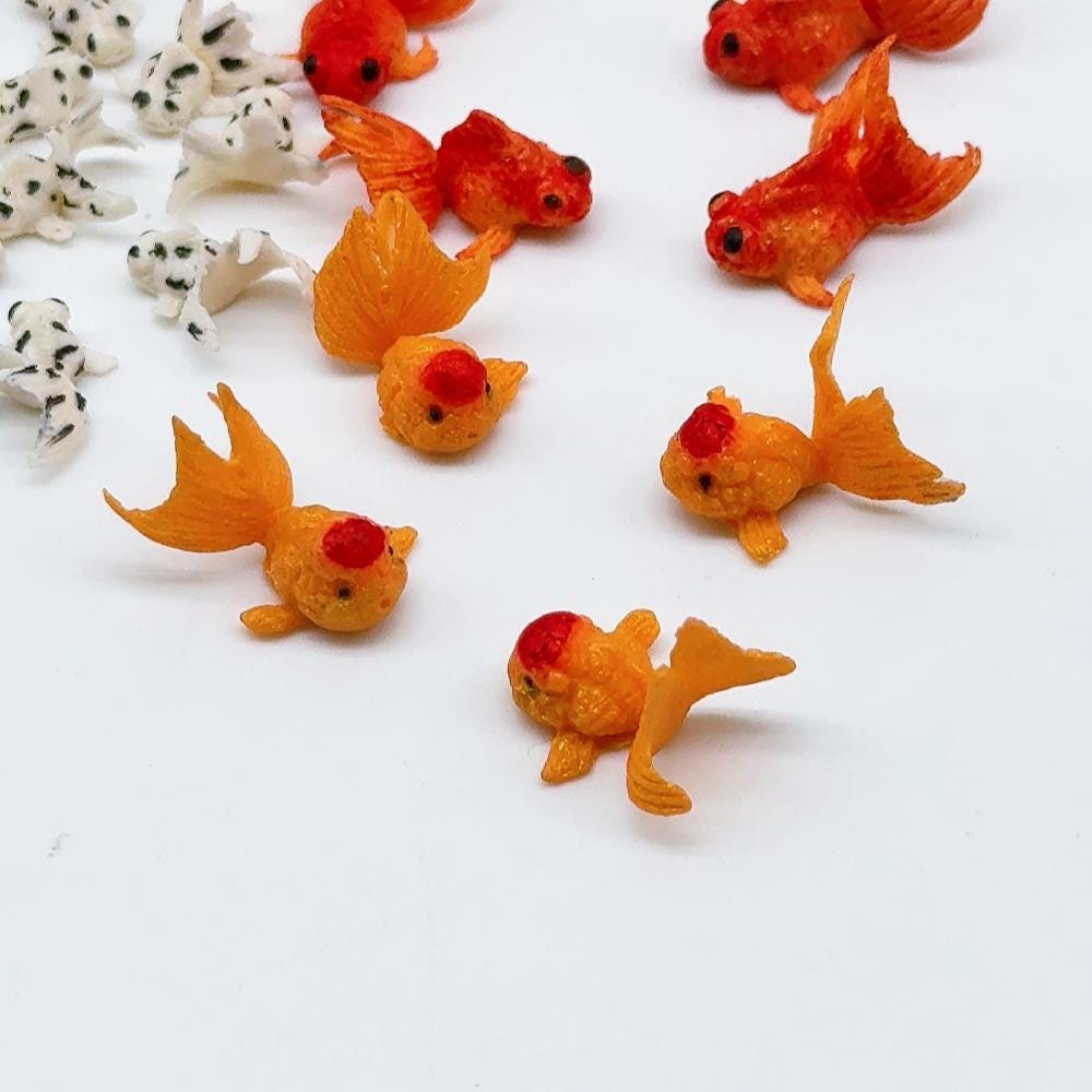 Miniature Oranda Goldfish: Handmade Clay Figurines, 1∶6 Scale (4 Pcs ...