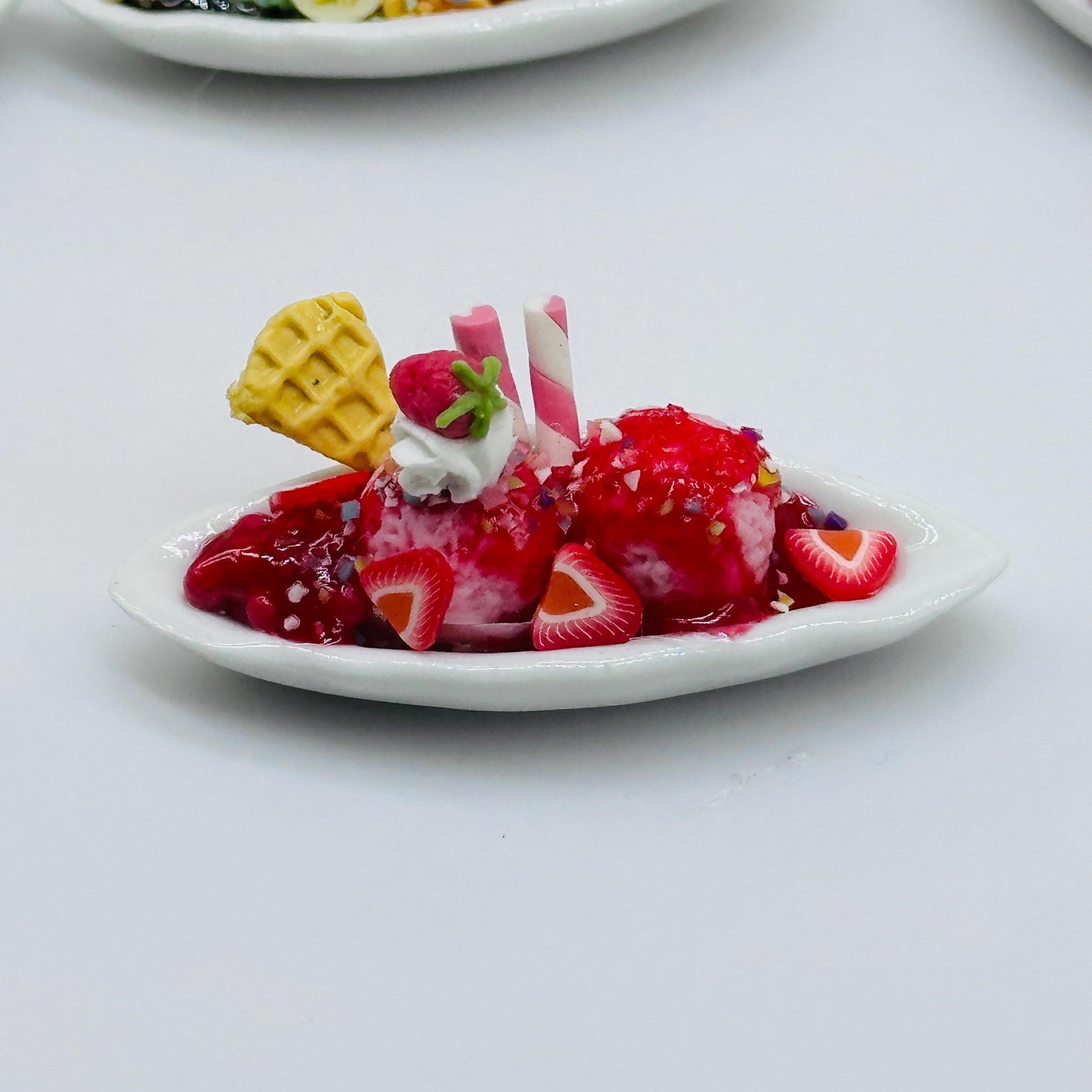 5 Pieces Miniature Sweet Ice-cream on Bowl Lovely for Dollhouse ...