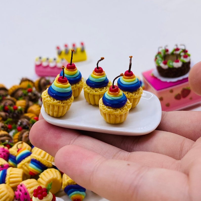 10 Pieces Miniature Cupcake for Doll's House Collection, Miniature ...