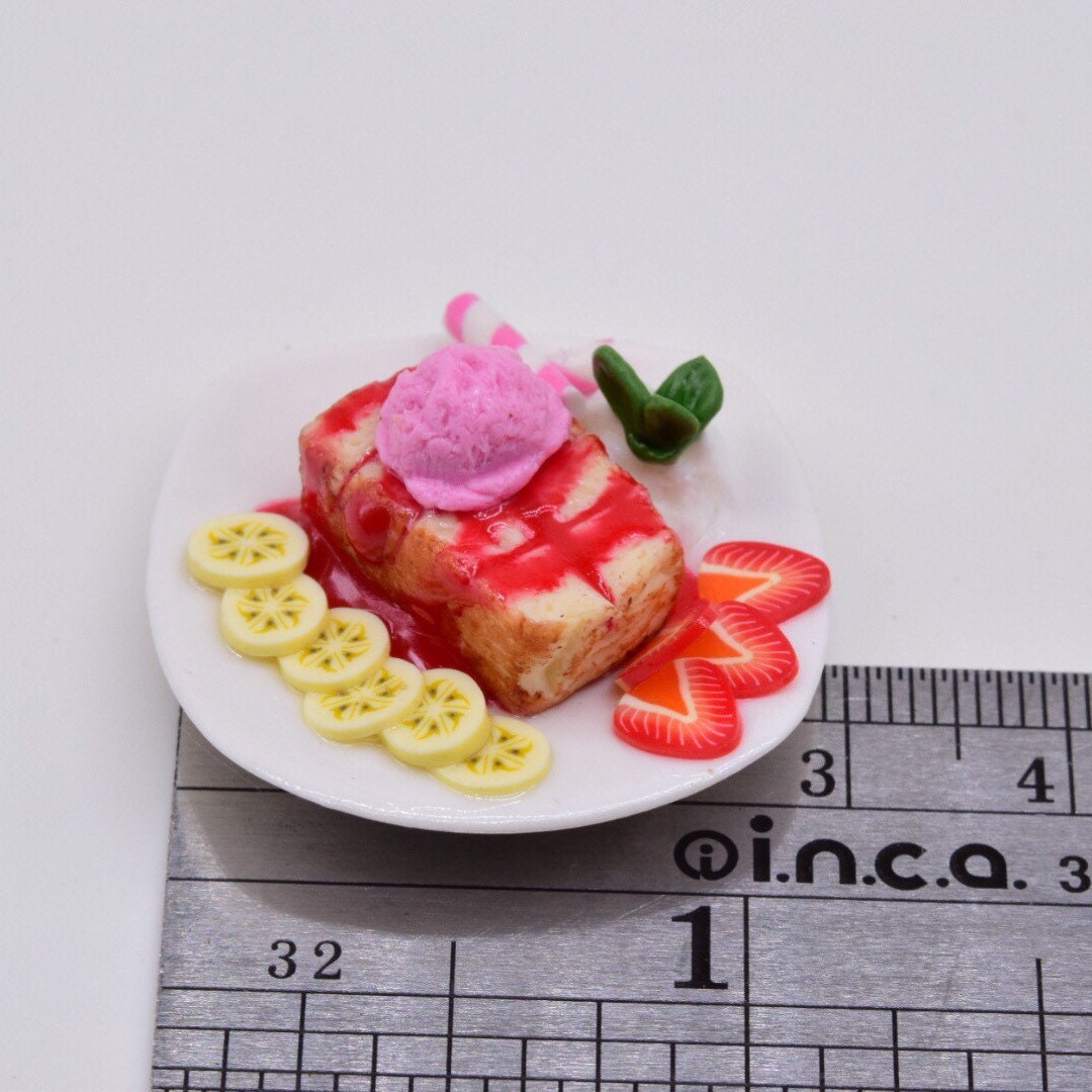 Miniature Toast Within Ceramic Plate, Miniature Sweet,dollhouse Cake - Etsy