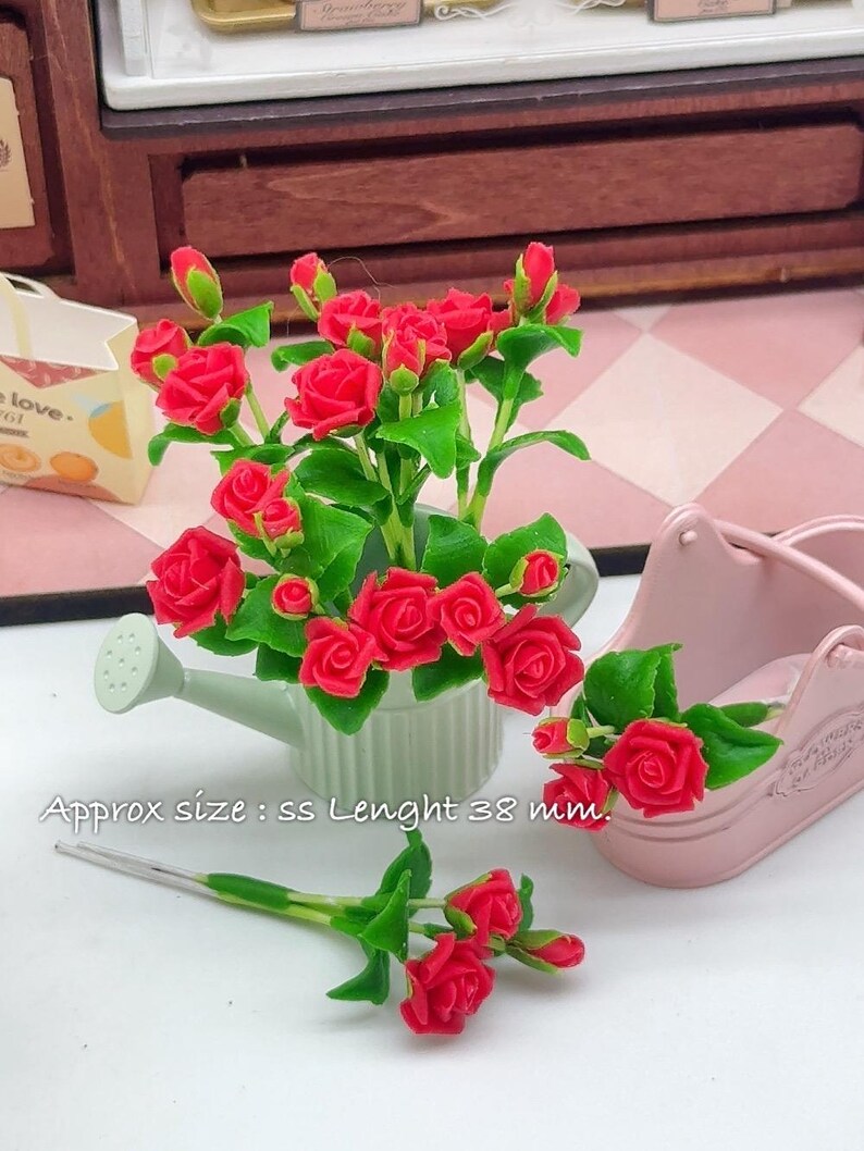 5 Pieces Miniature Red Rose, Miniature Garden Dollhouse Size SS and S ...