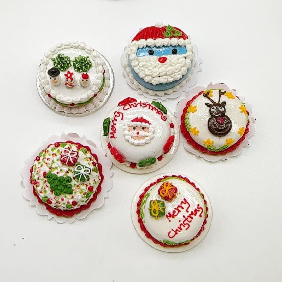 6 Pieces Miniature Christmas Cake Decorate for Dollhouse, Miniature ...