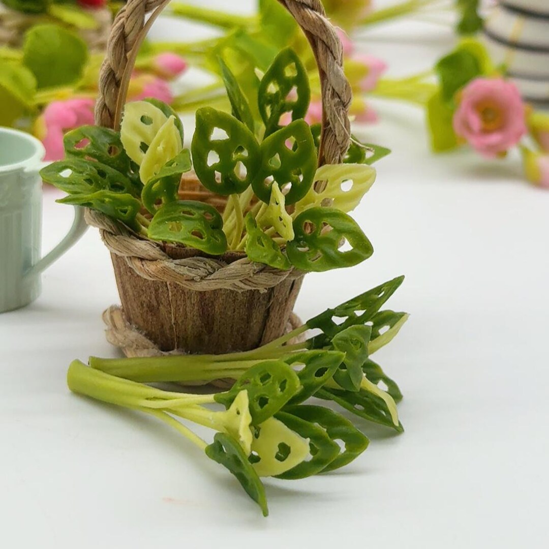 4 Pieces Miniature Plants Made Clay ,miniature Garden Dollhouse 1:12 ...