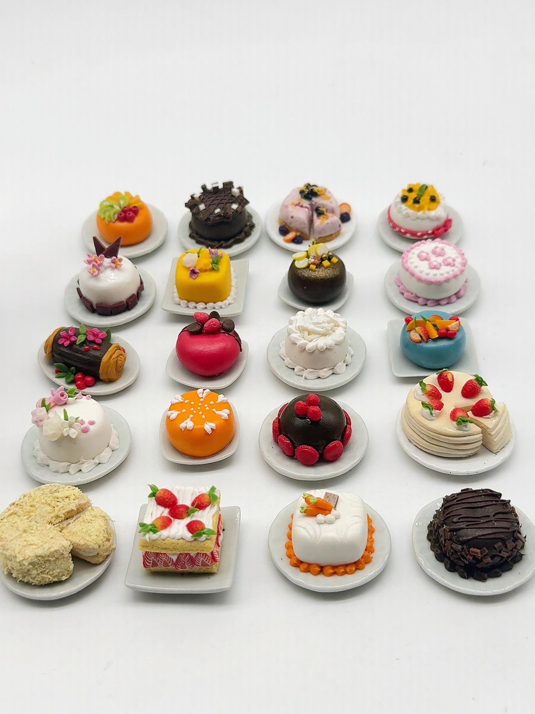 20 Pieces Miniature Cake on Plate, Miniature Sweet Cake, Miniature Fake ...