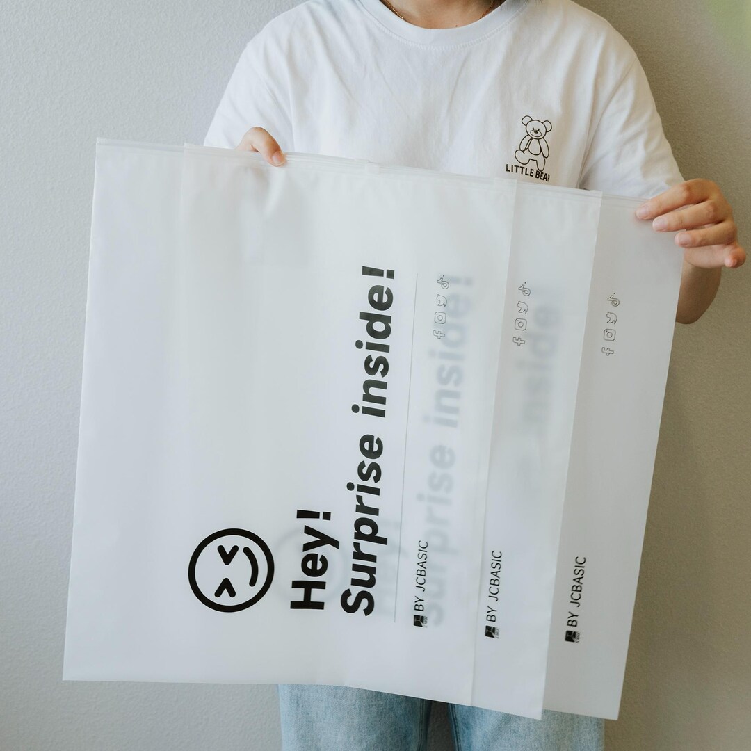 Custom Clothes Bag Frosted Zipper Bag Custom Zipper Lock Bags Packaging ...