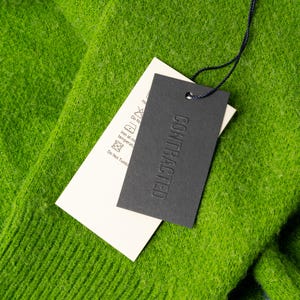 Luxury Custom Embossed Hang Tags 800gsm Black Cardboard Garment Tags ...