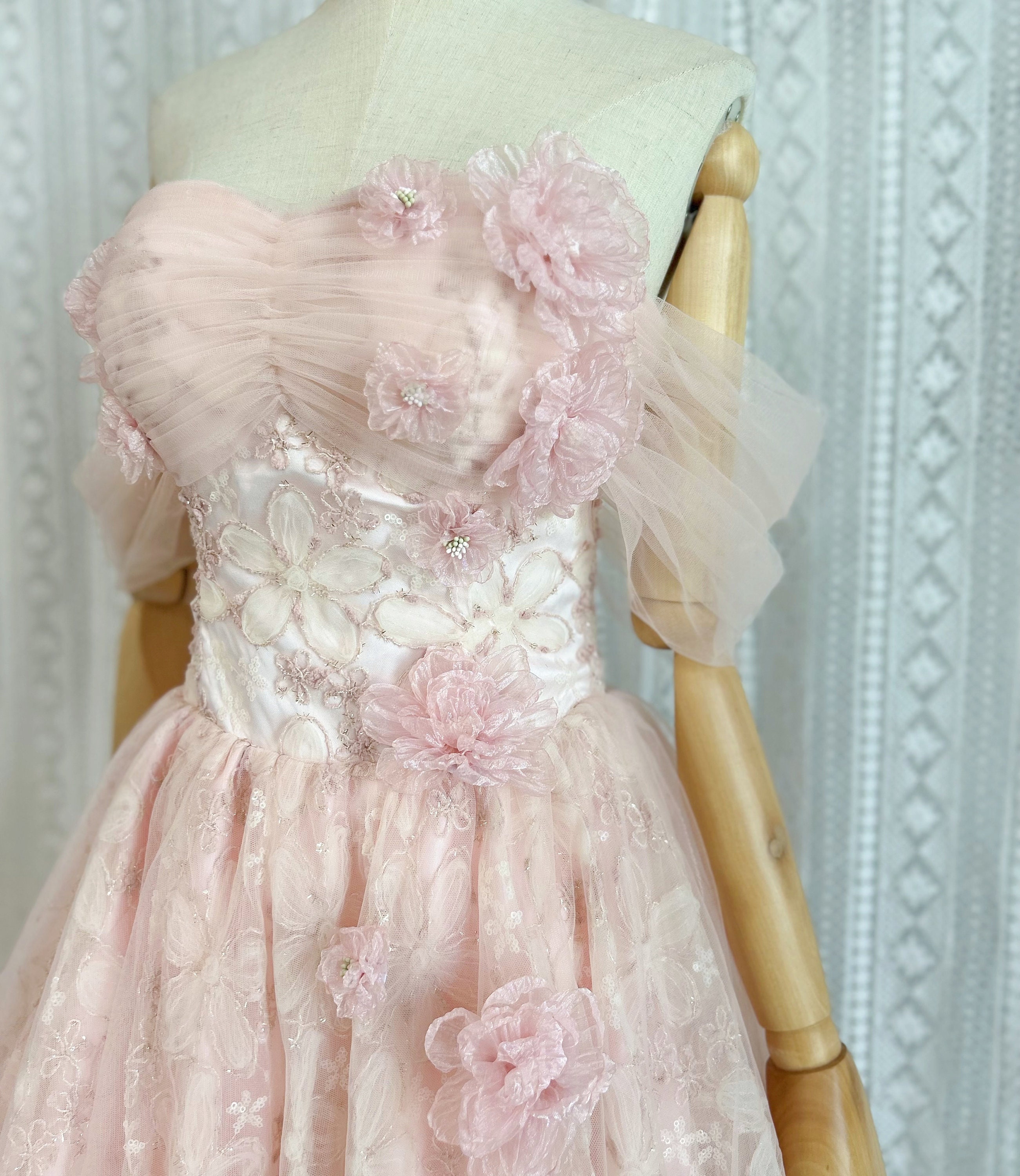 Light Pink Flowers Prom Dress Off-shoulder Event Dress Floral Lace ...