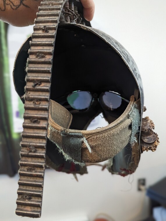 Romulus Post Apocalyptic Wasteland Mask and Artic Fox… - Gem