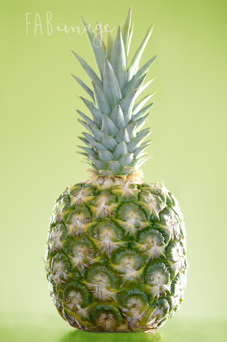 Fotografía de piña verde, piña verde, fruta exótica, decoración del ...