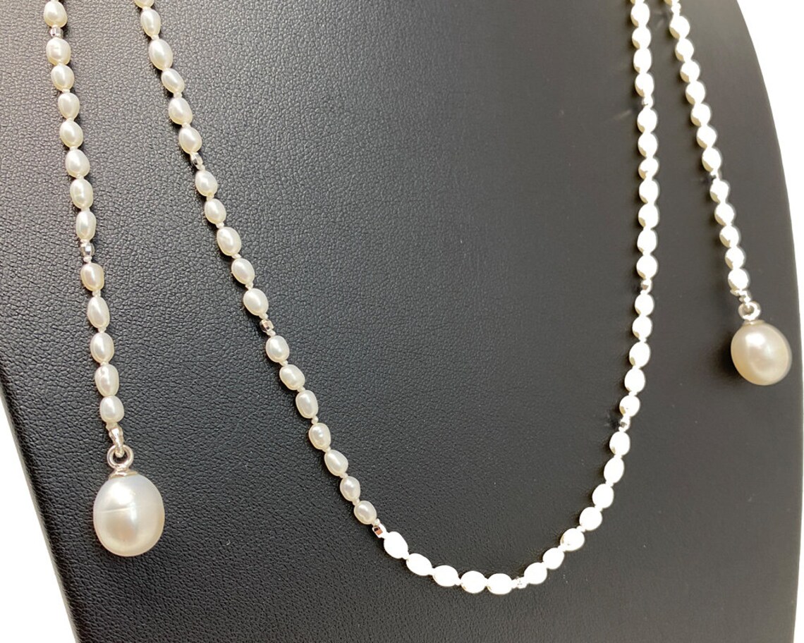 A Stunning Freshwater Pearl Lariat Necklace With Diamond Cut Etsy