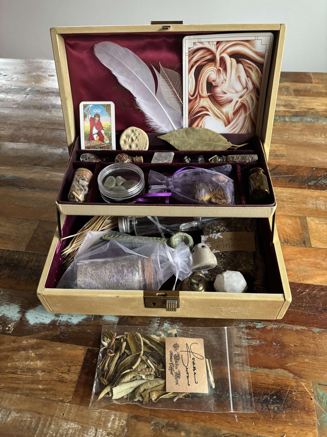 Traveling Air Alter Alchemy Box ~ Elemental Air ~witch Box~ Upcycled ...