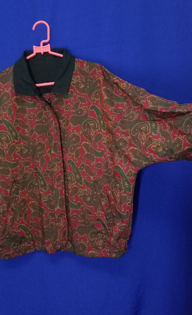 Paisley Ethnic Pattern Jacket Zipped up / Reversible Jacket / Seamless ...