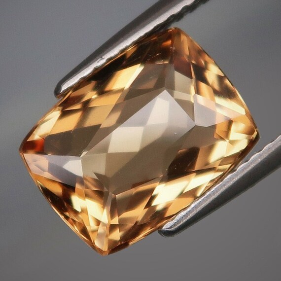 Golden Beryl Gemstone