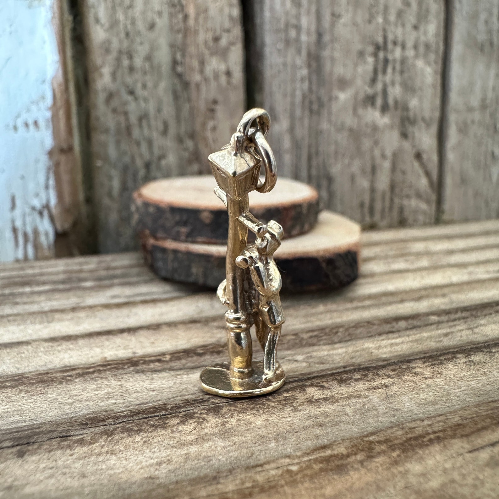 Vintage Solid Gold Drunk Man Charm | Miniature Drinker Lamp Post Street ...