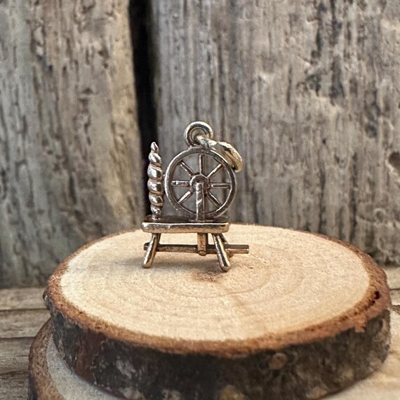 Vintage 1974 Solid 9ct Gold Spinning Wheel Charm, Bra… - Gem