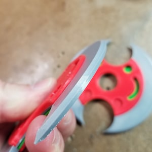 Robin Bird Rang: Young Justice 3d Printed Multi Color Print - Etsy