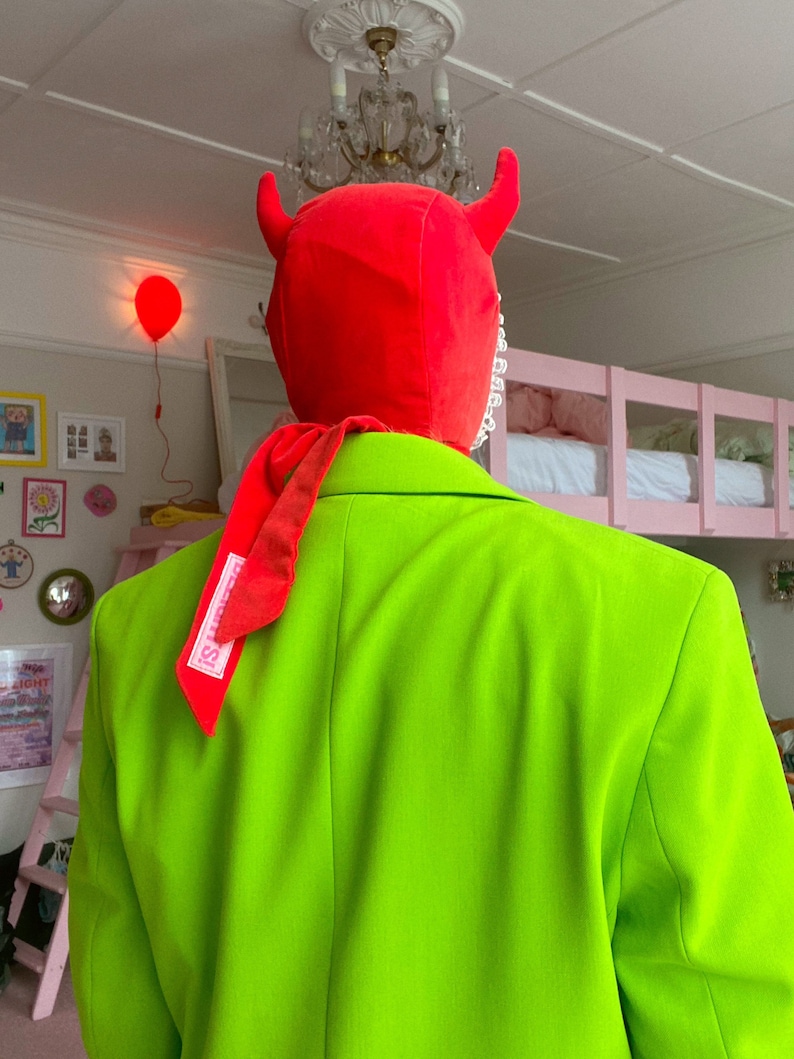 Devil Bonnet red Velvet | Etsy