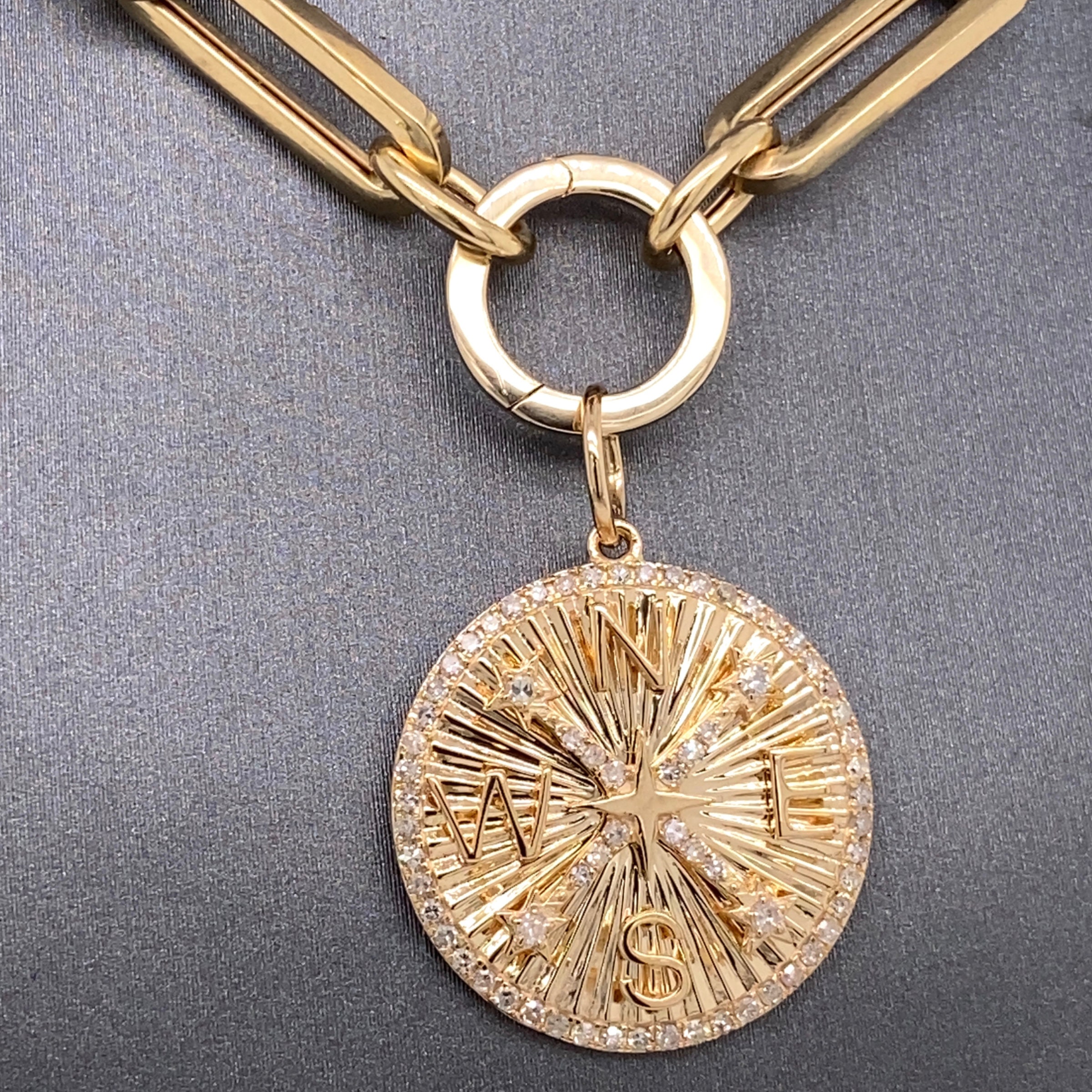 14K Solid Gold Textured Gold Design Diamond Rim Pave - Etsy