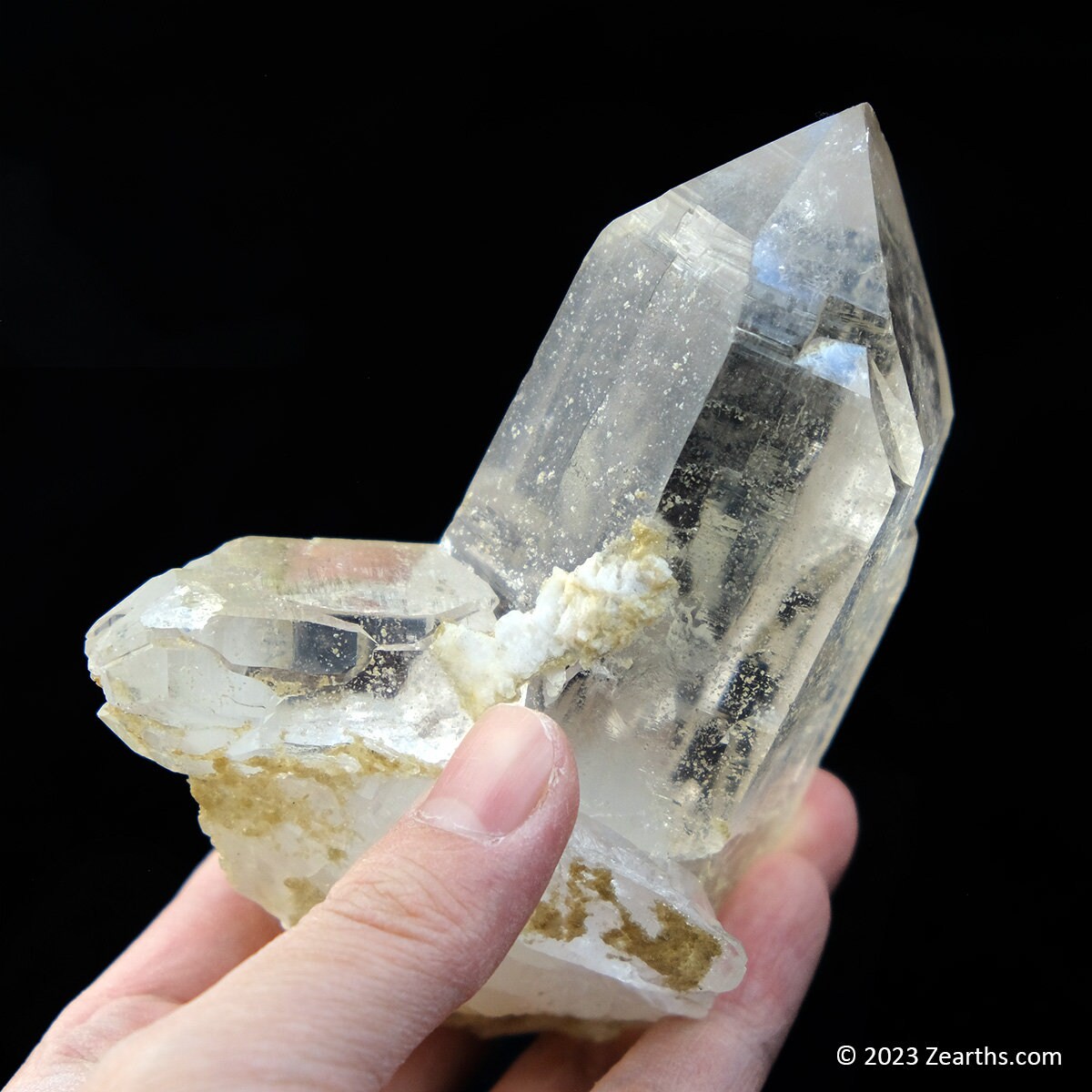 Large Clear Himalayan Quartz Crystal From Hashupi Mine, Skardu ...