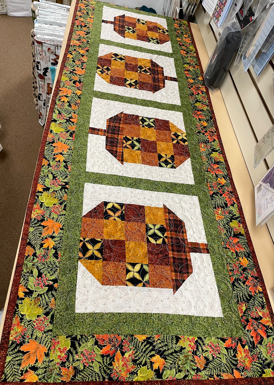 Acorn Happiness Quilt Kit - Etsy Canada