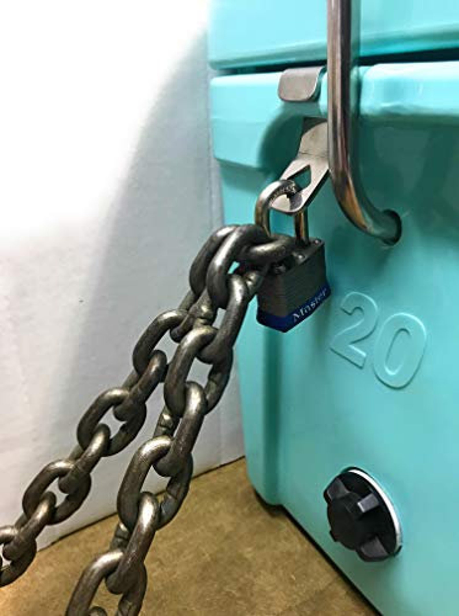 Small Cooler Lock Bracket for Yeti-roadie20 and RTIC 20 - Etsy