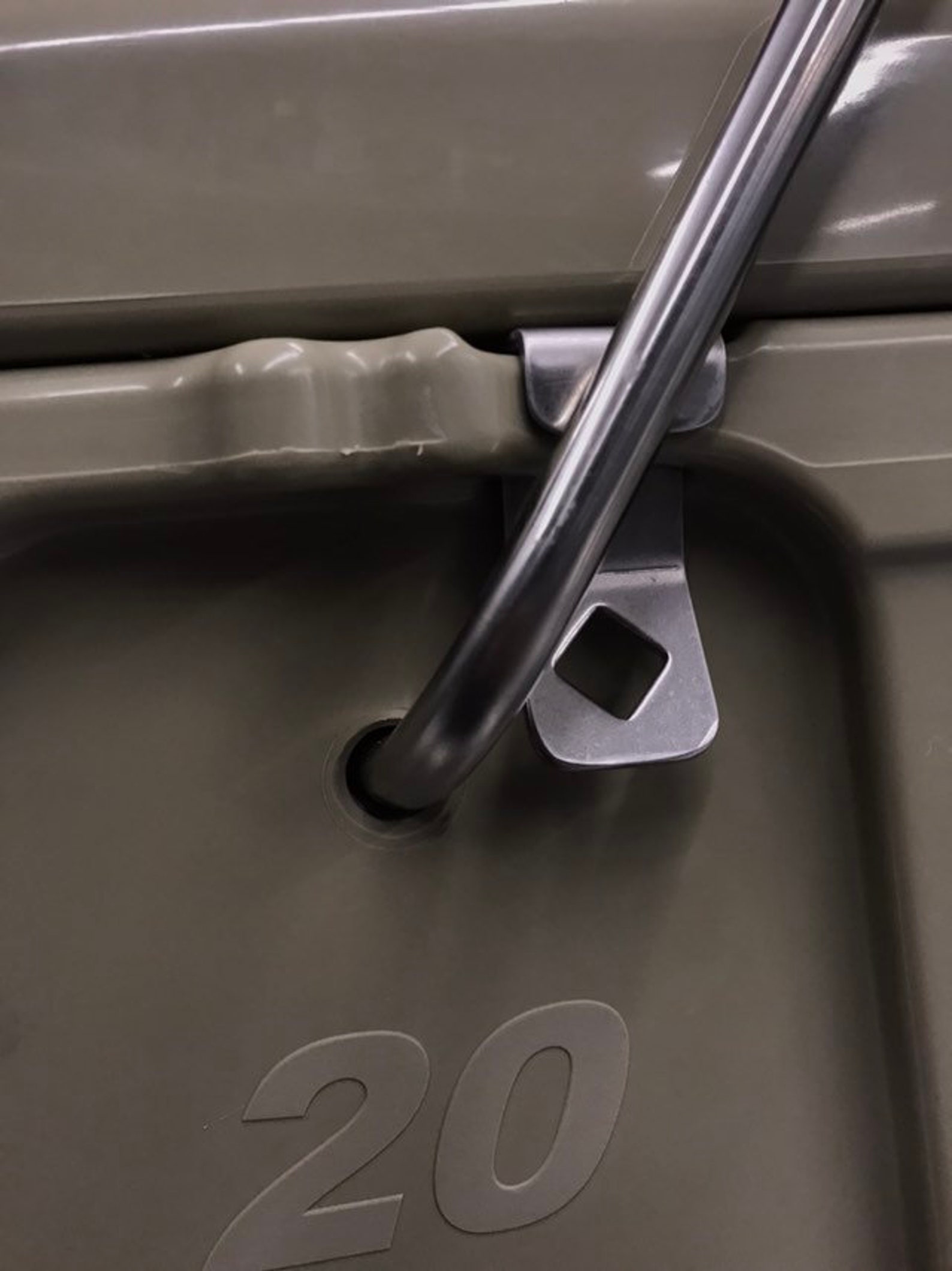 Small Cooler Lock Bracket for Yeti-roadie20 and RTIC 20 - Etsy