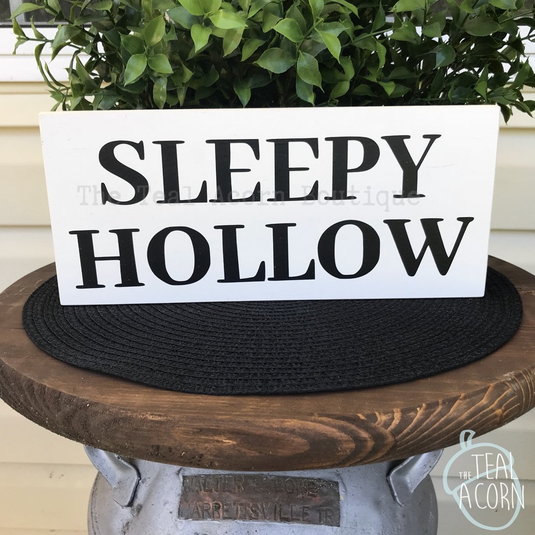 Halloween Themed Town Sign- Sleepy Hollow - Etsy