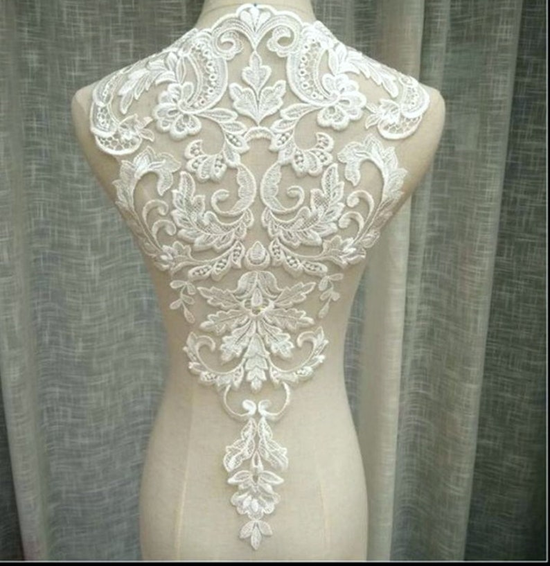 White Lace Applique.a Little Beige White Lace Appliques. - Etsy