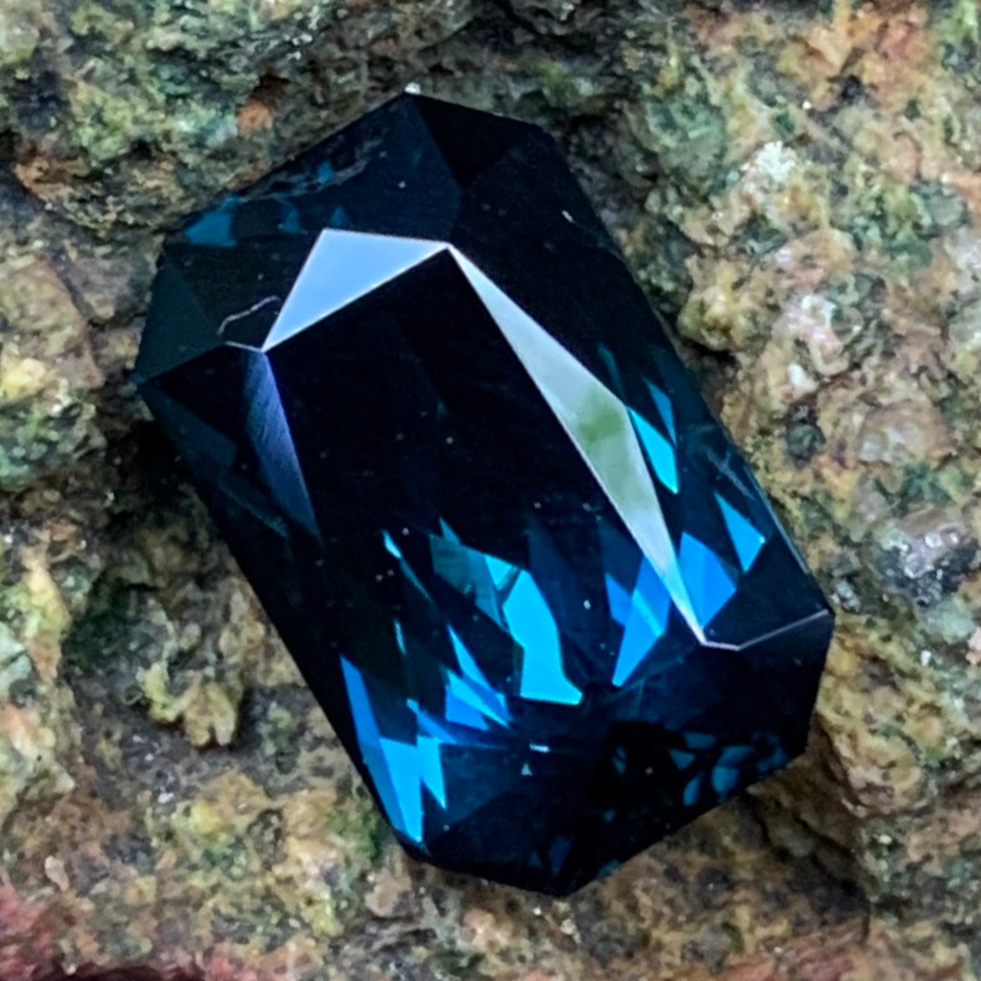 Deep Teal Spinel 3.05 Ct Octagon Natural Loose Gemstone - Etsy