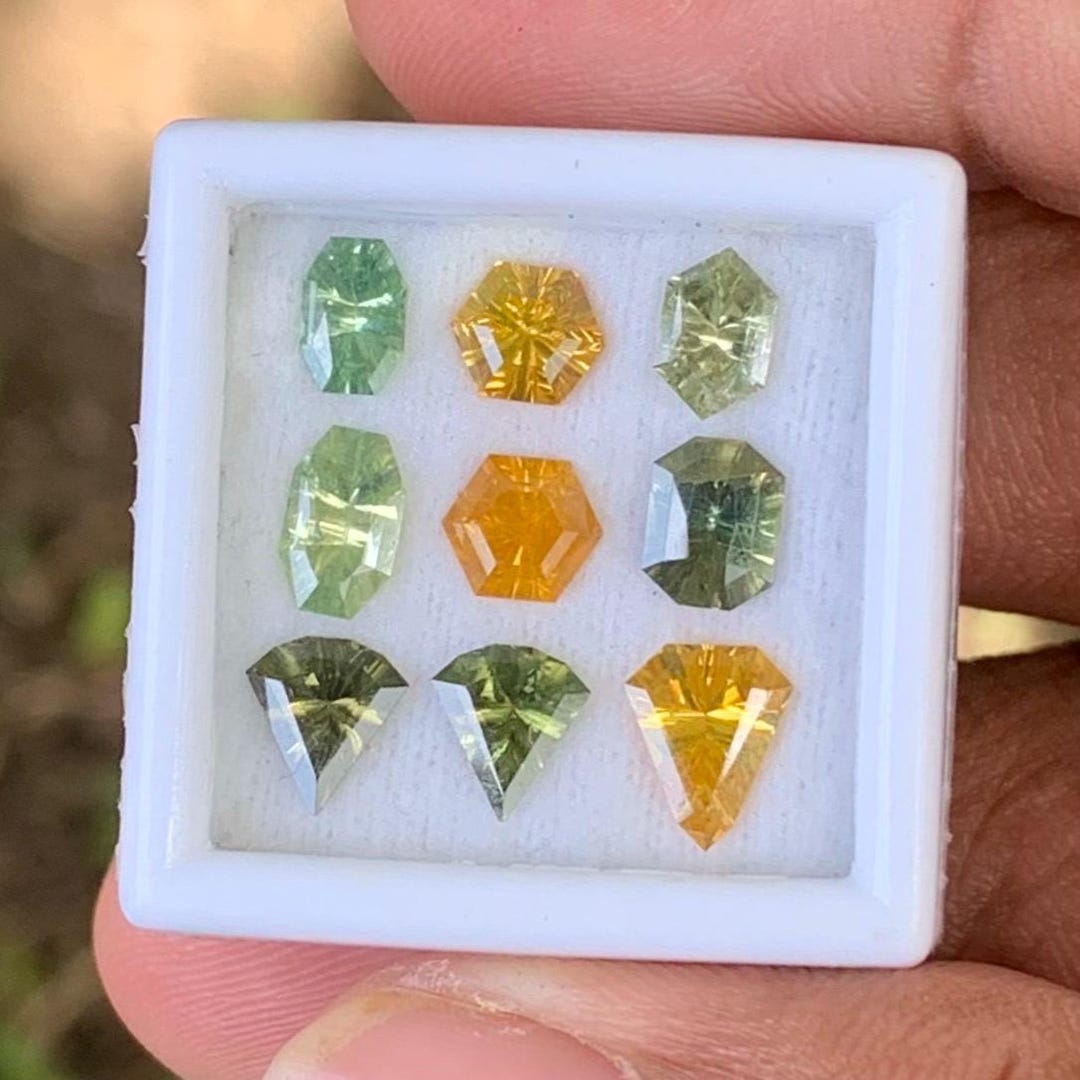 Zircon Parcel of Different Geometric Shapes 5 Ct / 9 Multicolor Natural ...