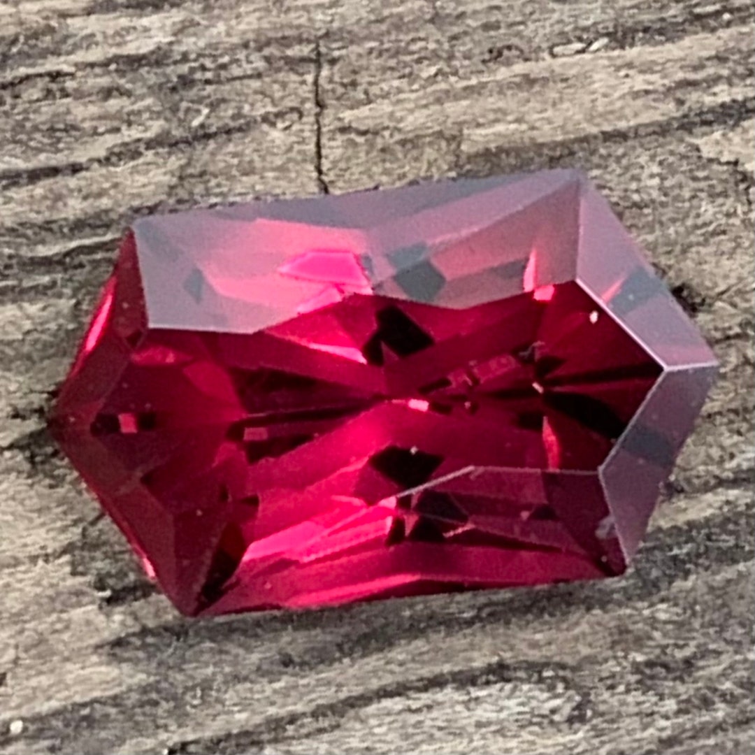Pinkish Red Garnet Hexagon 1.70 Ct Natural Unheated Loose Gemstone From ...