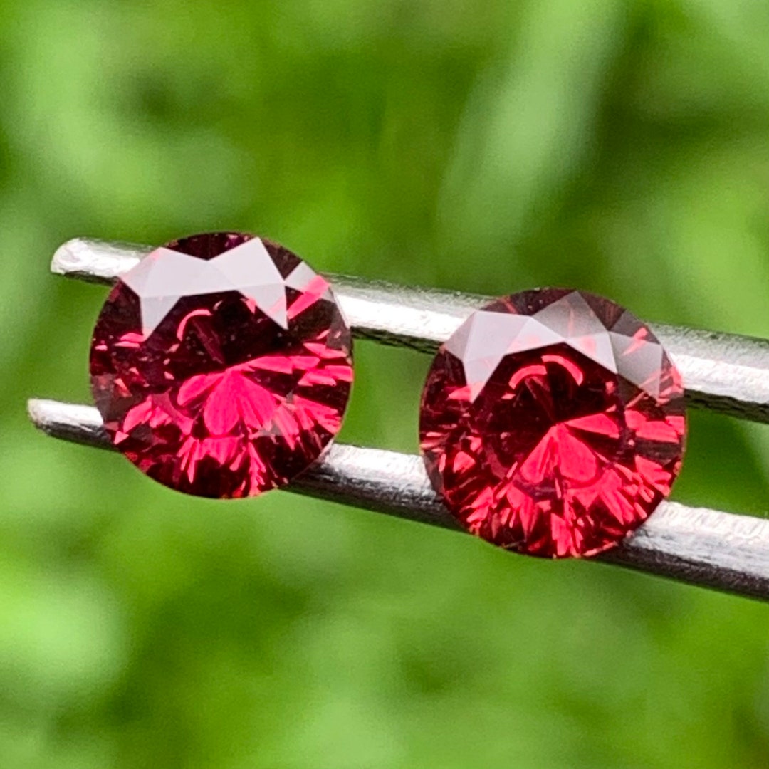 Red Garnet Round Pair Concave Cut / Fantasy Cut 5.3 Mm / 1.22 Ct ...